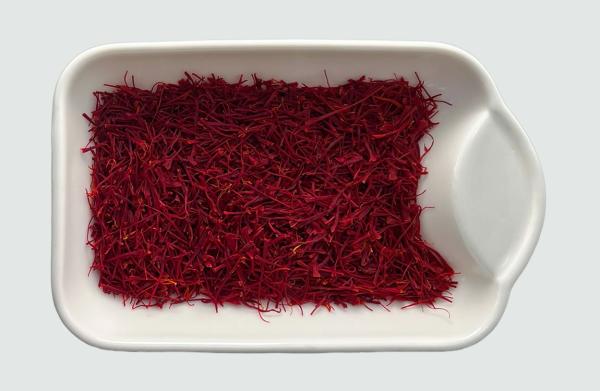 Iranischer Safran – das rote Gold für Risotto, Paella & Desserts ...